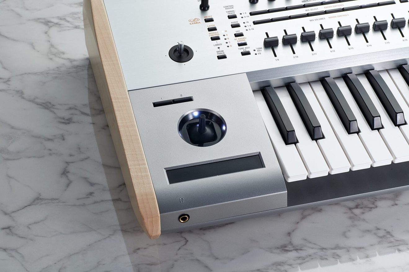 Korg Kronos Titanium Review - Best Piano Keyboards