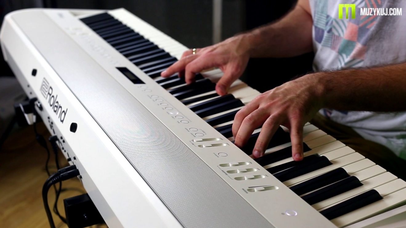 Roland FP 90 Review - Best Piano Keyboards